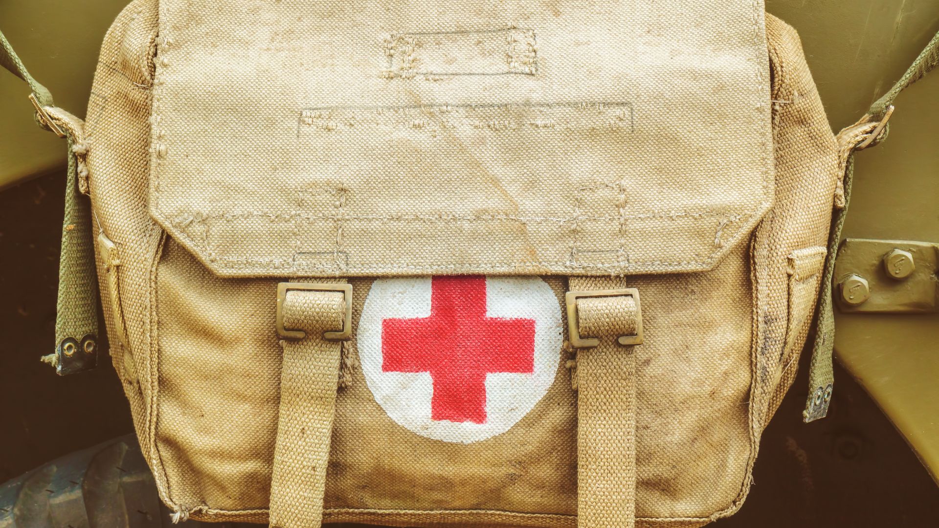 Safer without it? Should army medics wear the Red Cross? - CSU News