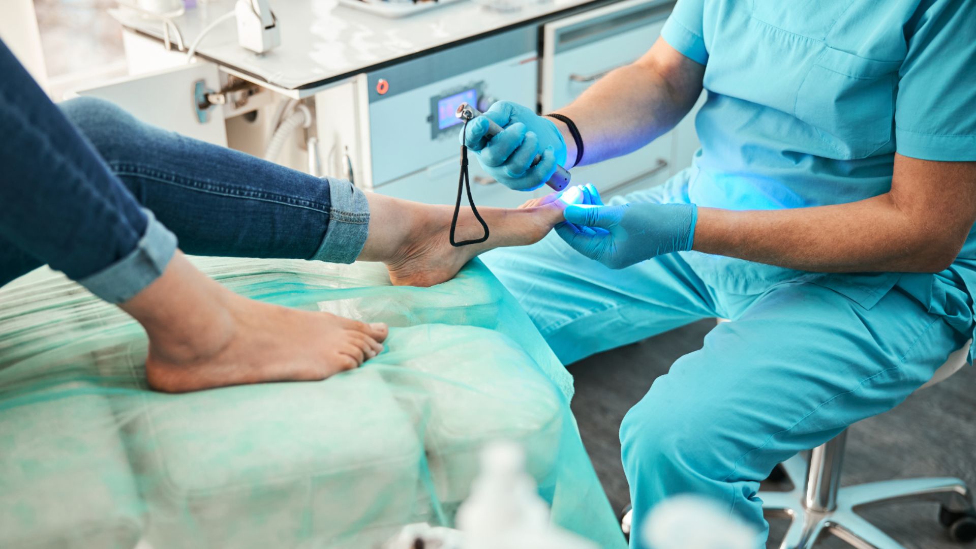 New student-led podiatry clinic at Westside Community Centre in West ...