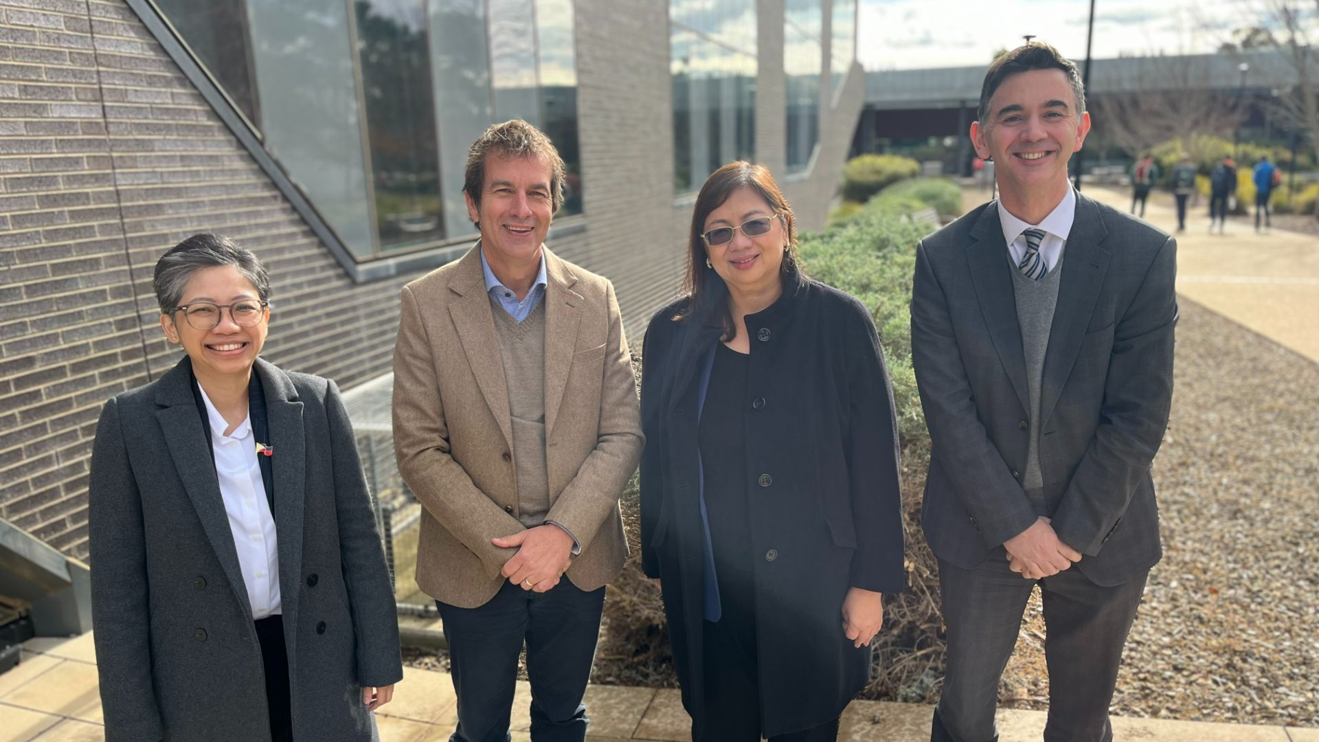 Philippine Consul General Visits Charles Sturt In Wagga Wagga Csu News